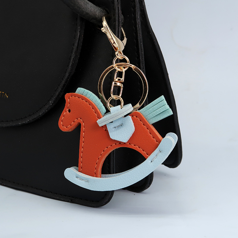 Leather Shake Small Wooden Horse Key Chain - CJdropshipping